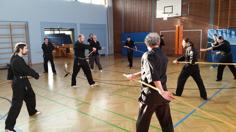 Lehrgang für Kampf mit dem Stab | Schwert und Bogen